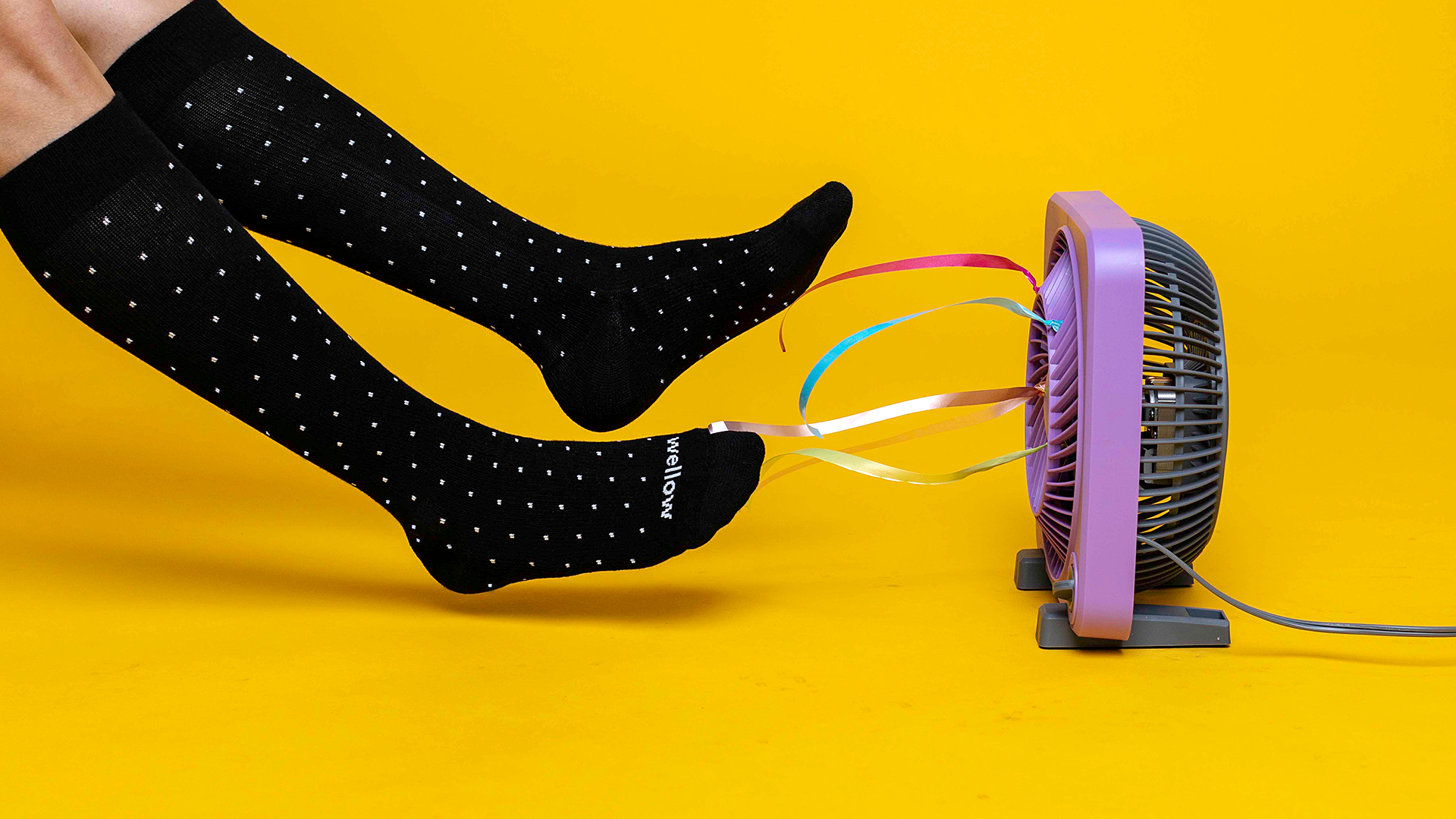 Why You Should Wear Compression Socks in the Summer – Wellow